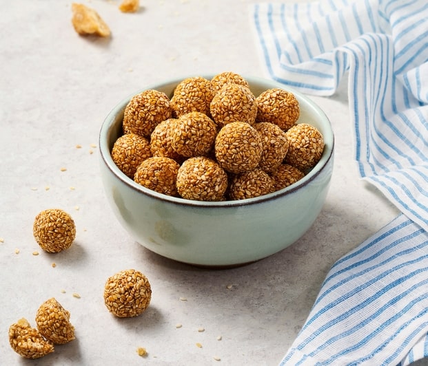 Gur Coated Sesame Balls – wholefoodsin